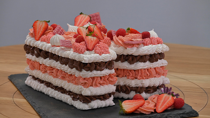RECEPT: Penová torta s jahodami z Pečie celé Slovensko - Tvojrecept.sk